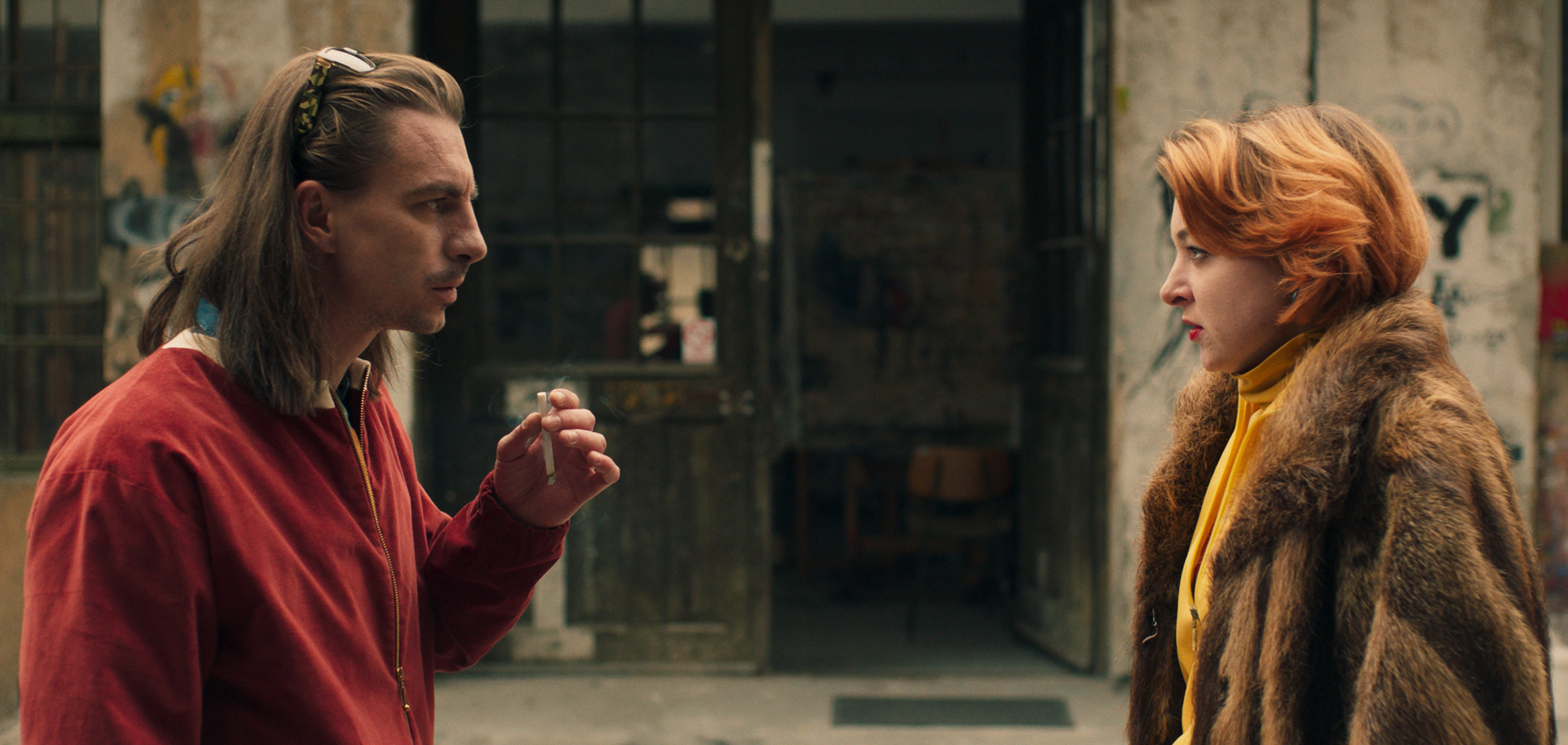 Prasica, slabšalni izraz za žensko in Orkester na 50. mednarodnem ...